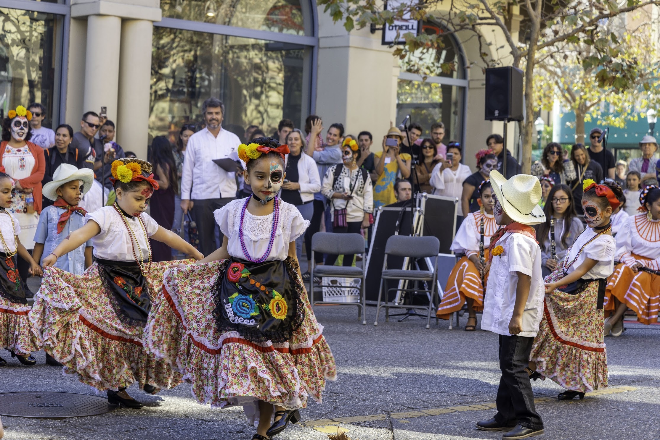 The Dances of Día de los Muertos | MAH