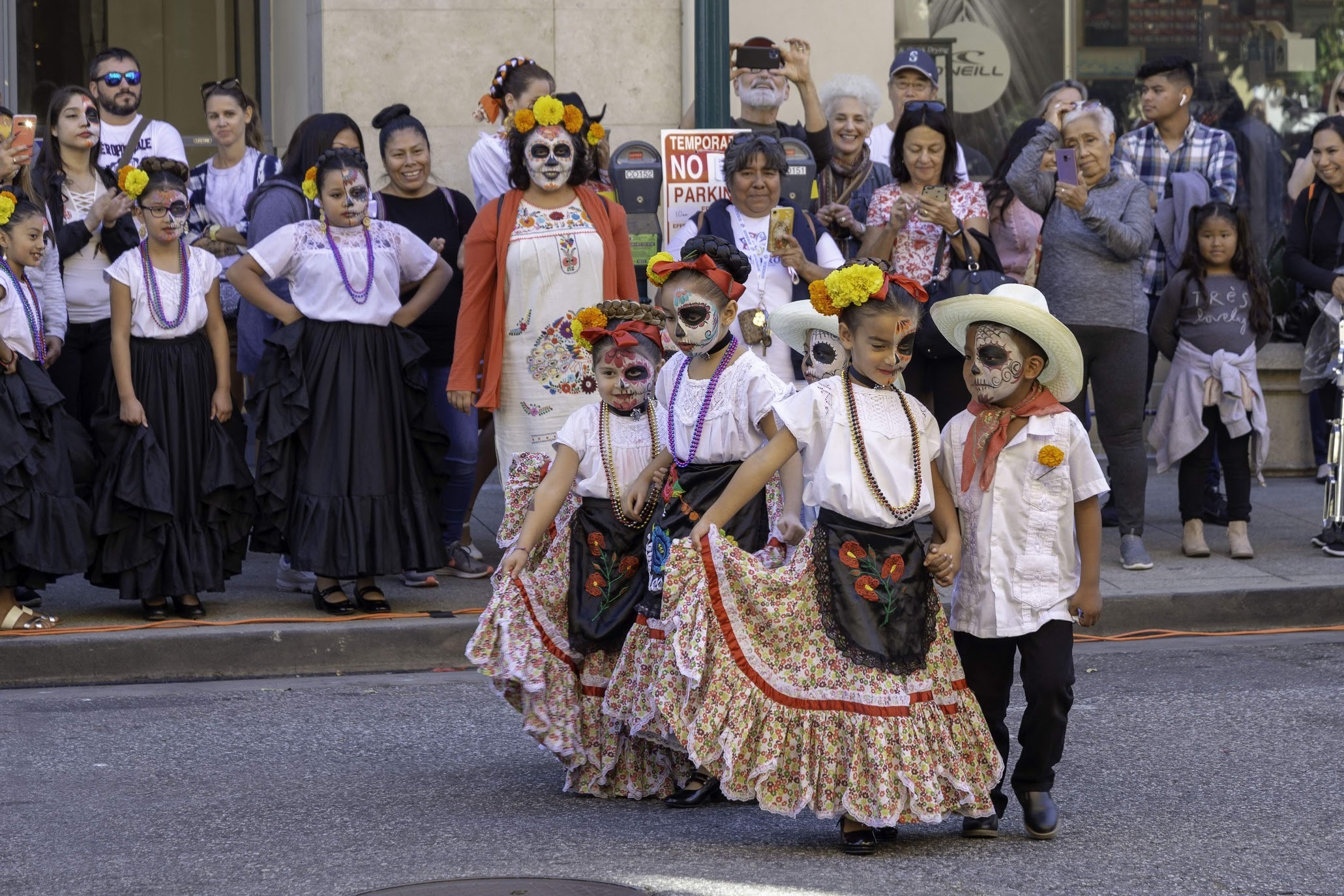 The Dances of Día de los Muertos | MAH